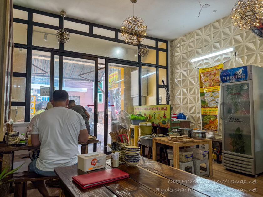 ニャチャン風たこやき「バインカン（Bánh căn）」の名店 | Bánh căn – bánh xèo – Bánh canh tôm ...